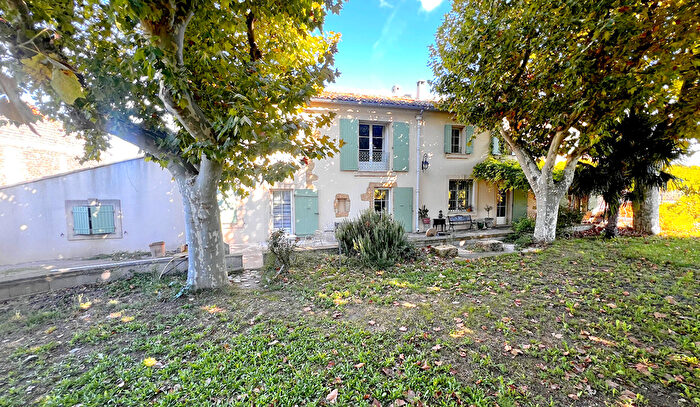 Maison à vendre - Saint-Chamas - 12 pièces - 6 chambres