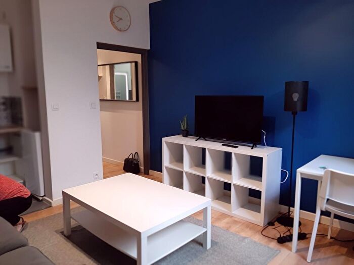 Appartement à louer - Limoges, Centre-ville, Hôtel de Ville, Emailleurs - 2 pièces - 1 chambre