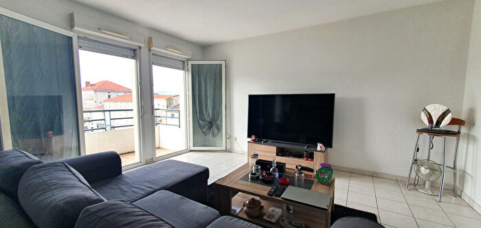 Appartement à vendre - La Ricamarie - 3 pièces - 2 chambres