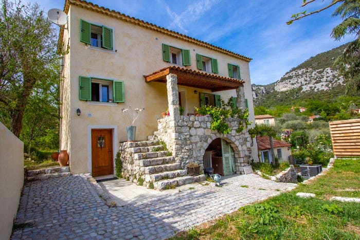 Tourrette-Levens - Maison 4 pièces à louer