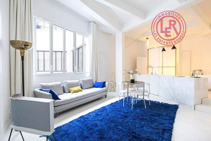 Appartement à louer - Faubourg du Temple-Hôpital Saint Louis, Paris ème arrondissement - 2 pièces