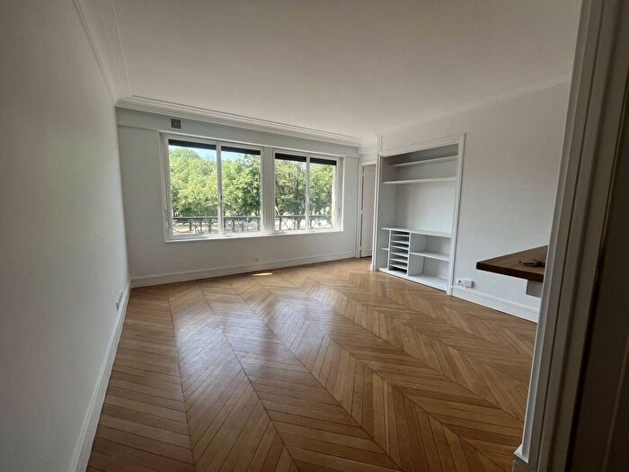 Invalides, Paris 7ème arrondissement - Appartement 3 pièces à louer