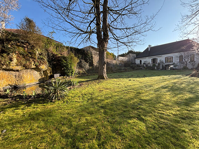 Maison à vendre - Châtillon-sur-Seine - 5 pièces - 3 chambres