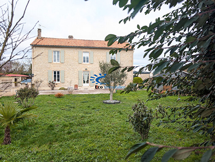 Maison à vendre - Courçon - 9 pièces - 6 chambres