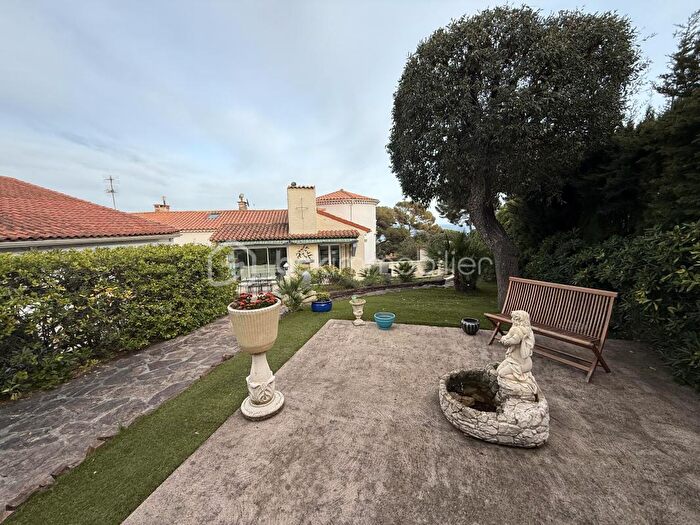 Maison à vendre - Roquebrune-sur-Argens, Les Terrasses - 4 pièces - 3 chambres