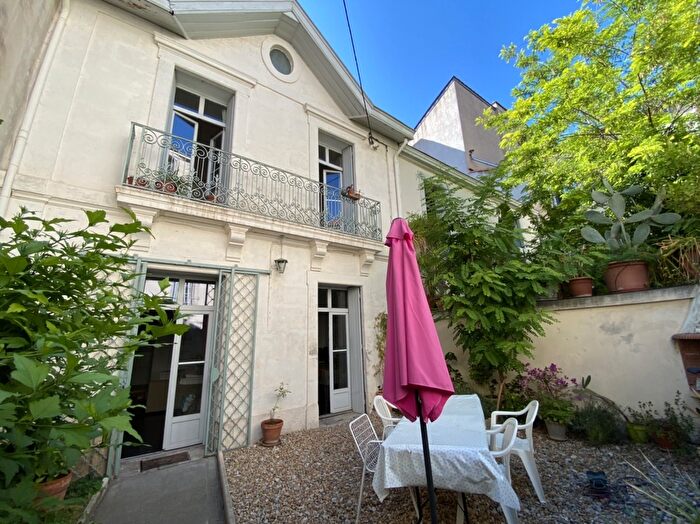 Maison à louer - Montpellier, Comédie - 4 pièces - 2 chambres