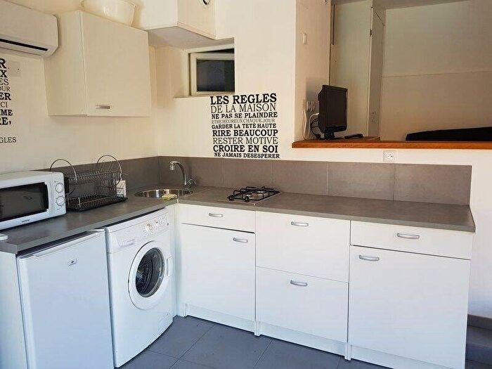 Appartement à louer - Marseille ème arrondissement - 1 pièce