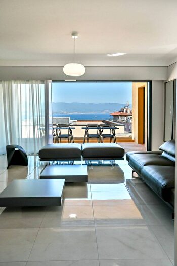 Appartement à louer - Balestrino, Ajaccio - 3 pièces - 2 chambres