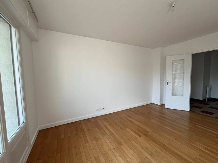 Appartement à louer - Berriat-Ampere, Grenoble - 3 pièces - 2 chambres