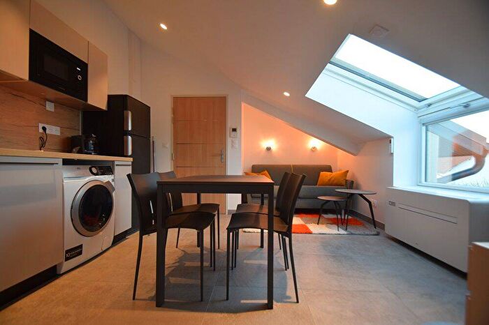 Appartement 2 pièces à Croix Luizet, Villeurbanne, à louer