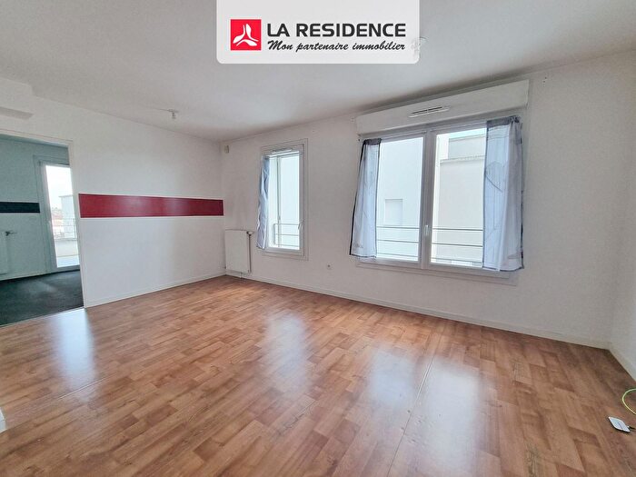 Stains - Appartement 3 pièces à vendre