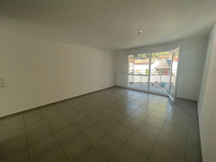 Appartement à louer - Chasse sur Rhone - 4 pièces - 3 chambres