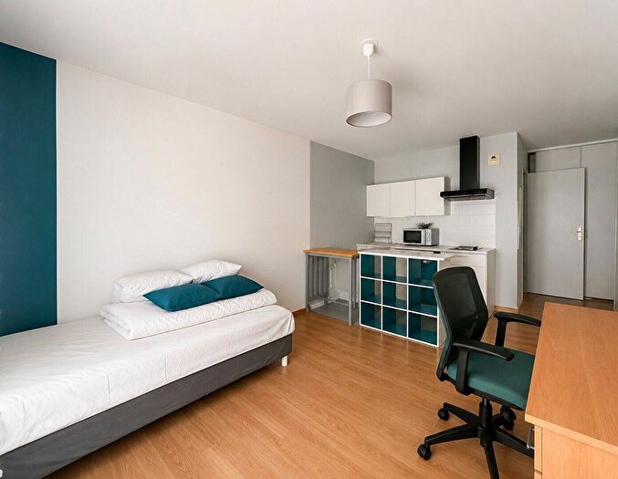 Appartement 1 pièce à Saint Marc-Croix de Pierre-Saint Nicaise, Rouen, à louer