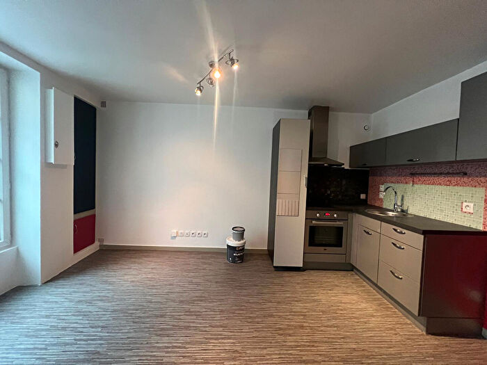 Maison à louer - Saint-Maixent-lécole - 3 pièces - 2 chambres