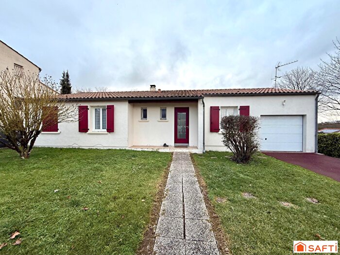 Maison à vendre - Saintes, Bellevue, La Grange, Les Boiffiers - 5 pièces - 4 chambres