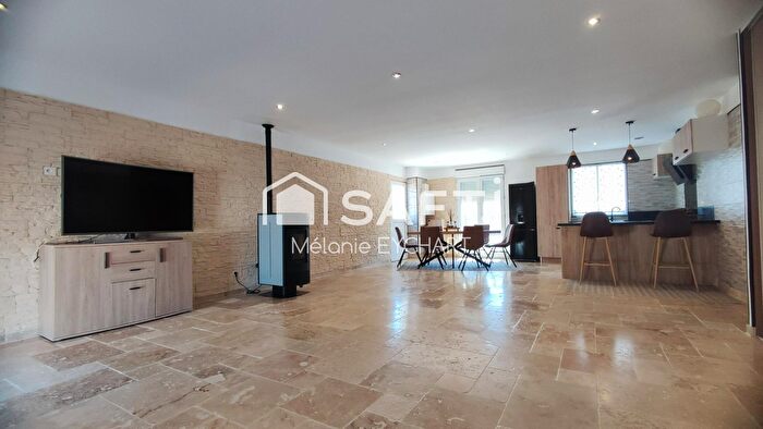 Maison à vendre - Taponnat-Fleurignac - 4 pièces - 3 chambres