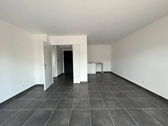 Appartement 2 pièces à louer - Est Nord Ouest Sud, Émerainville