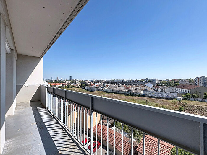 Lyon 8ème, Grand Trou, Moulin à vent, Petite Guille : Appartement 4 pièces à vendre