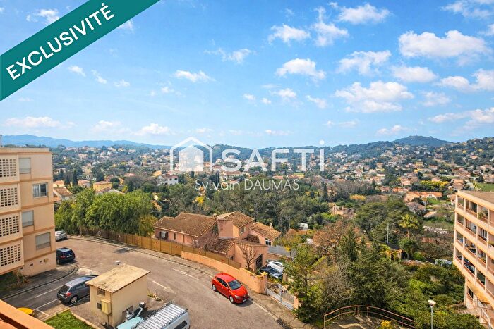 Appartement à vendre - La Seyne-sur-Mer, Ouest - 3 pièces - 2 chambres