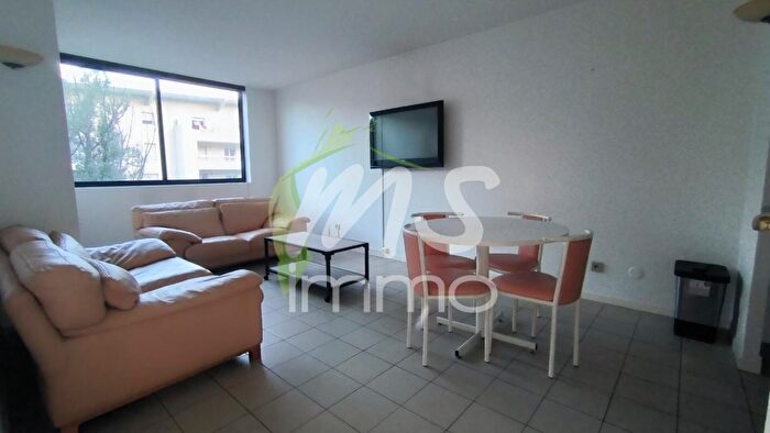 Appartement à louer - Gap, Gap ville - 2 pièces - 1 chambre