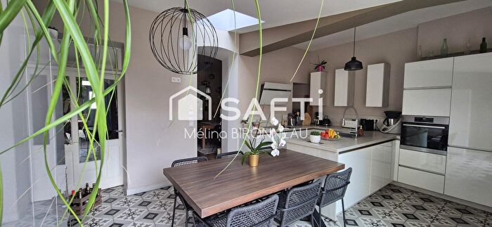 Maison 7 pièces à La Roche-sur-Yon, Pentagone, Pont-Morineau, à vendre