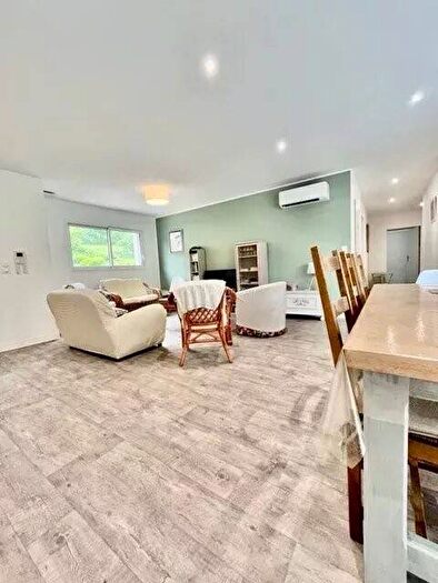 Appartement à louer - Saint-Clair-de-la-Tour - 1 pièce