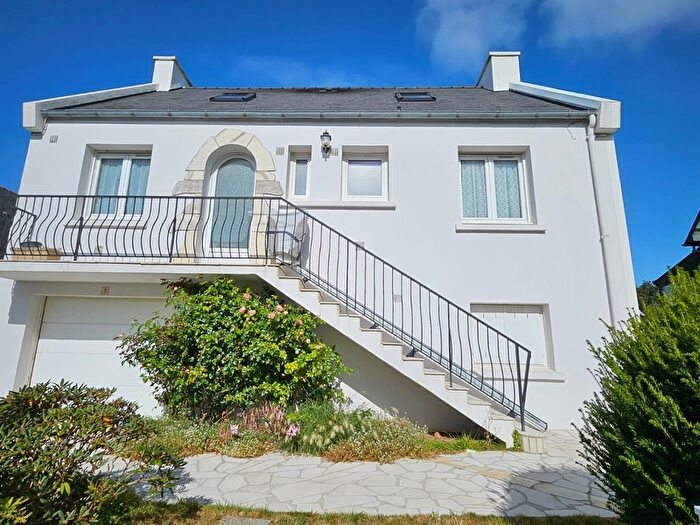 Maison à vendre - Crozon - 8 pièces - 3 chambres