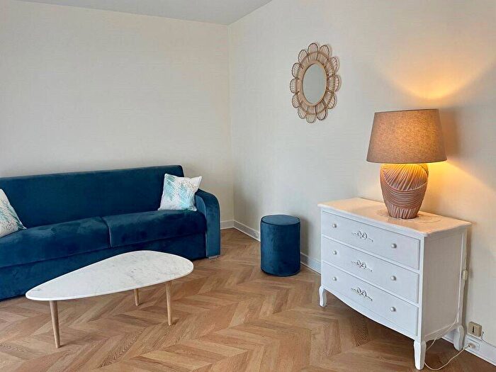 Appartement à louer - Invalides, Paris ème arrondissement - 1 pièce