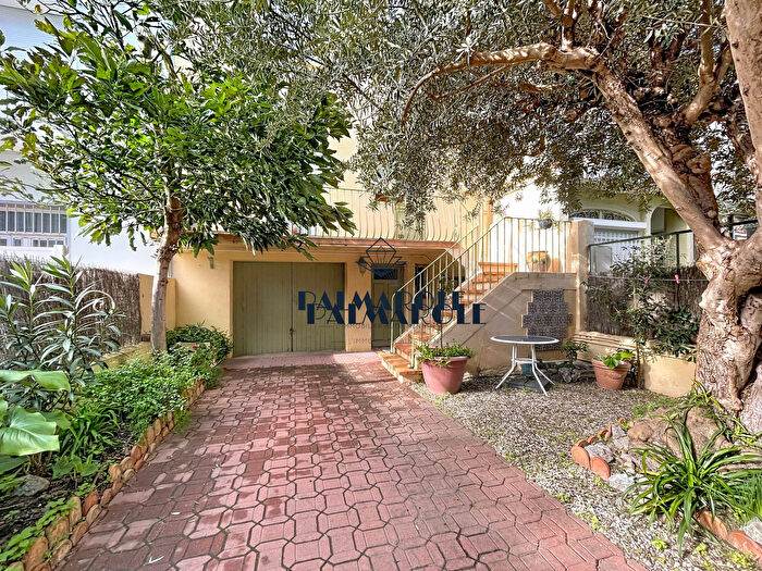 Maison à vendre - Perpignan, Les Platanes - 4 pièces - 3 chambres