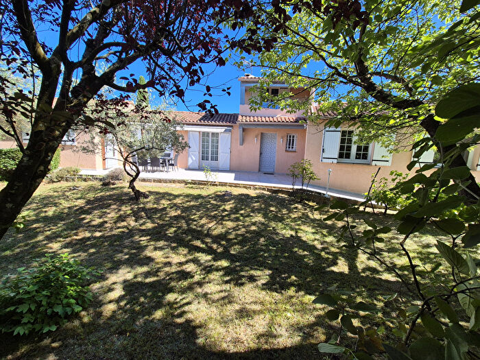 Maison 6 pièces à Saint-Privat-des-Vieux, à vendre