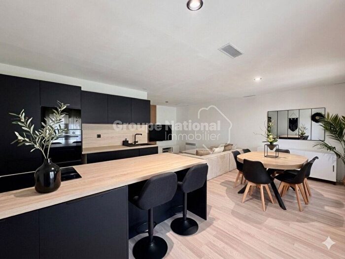 Appartement à louer - Est, Gignac-la-Nerthe - 4 pièces - 2 chambres