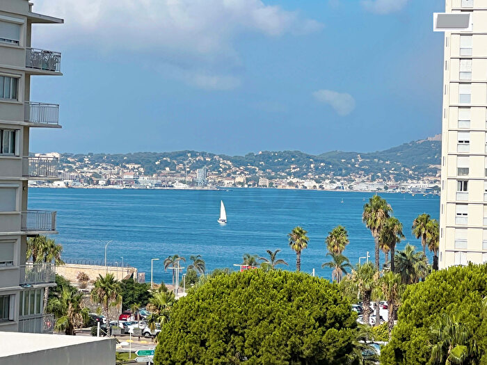 Toulon, Le Port : Appartement 3 pièces à vendre