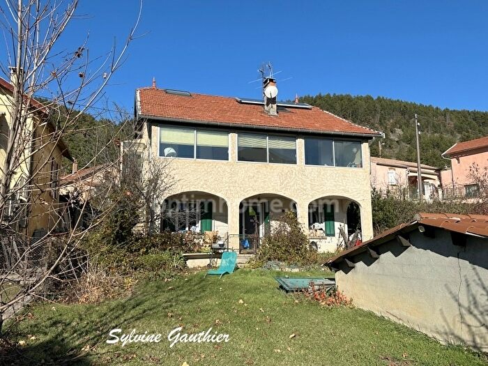 Maison 8 pièces à vendre à Veynes