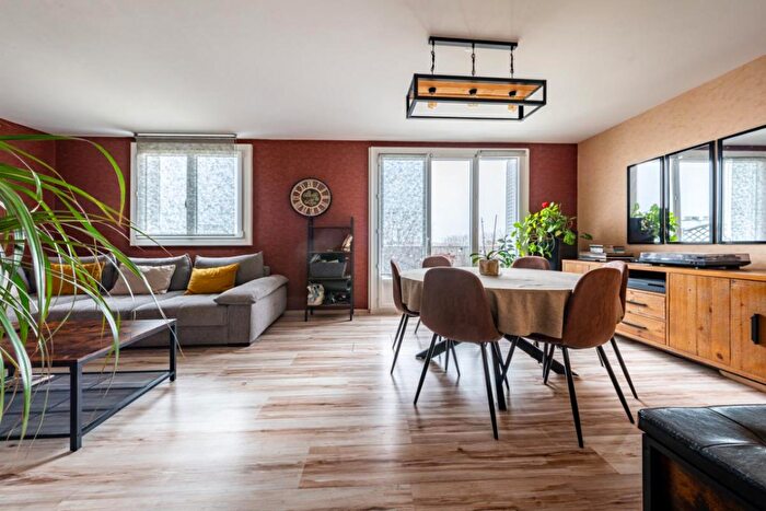 Appartement 5 pièces à vendre - Dijon, Bourroches