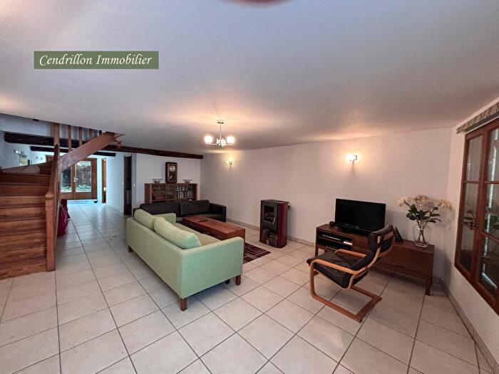 Maison à vendre - Bourganeuf - 10 pièces - 3 chambres