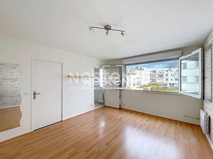 Appartement 1 pièce à louer à Le Village, Montigny-le-Bretonneux