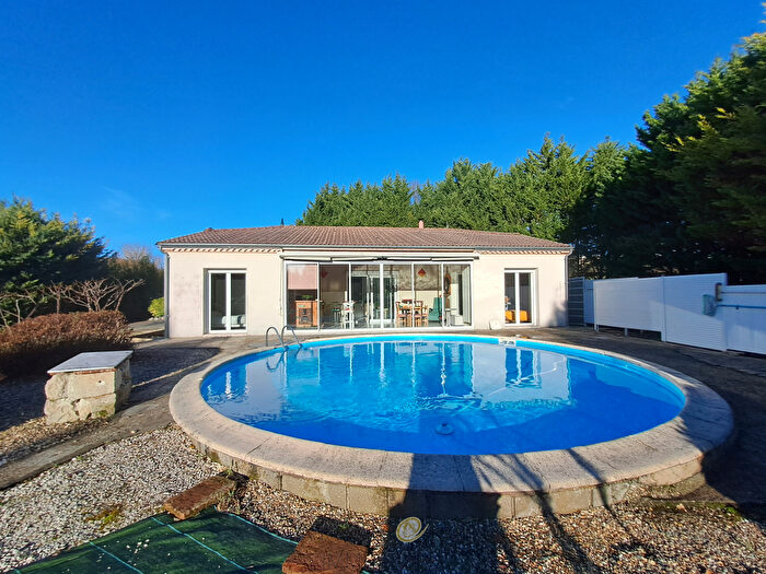 Maison à vendre - Port-Sainte-Marie - 6 pièces - 3 chambres