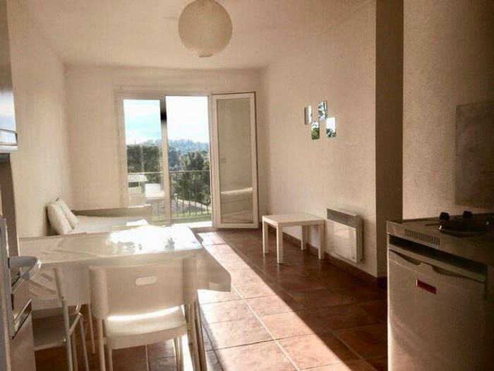 Appartement 2 pièces à Camplanier, Nîmes, à louer