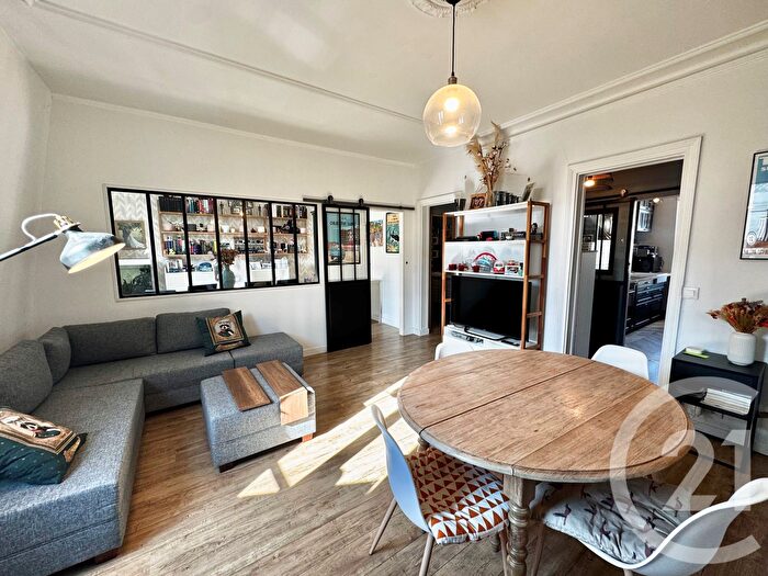 Appartement à vendre - Saint-Maurice, Plateau - 3 pièces - 2 chambres