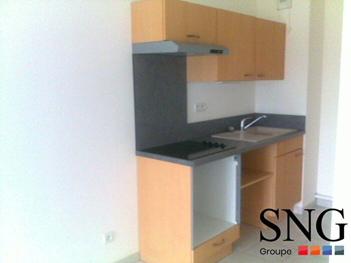 Sud Est, Coutances : Appartement 2 pièces à louer