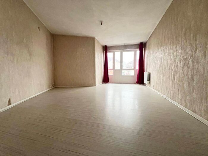 Pradeau-Gare-Rue GLassale, Tarbes : Appartement 2 pièces à louer