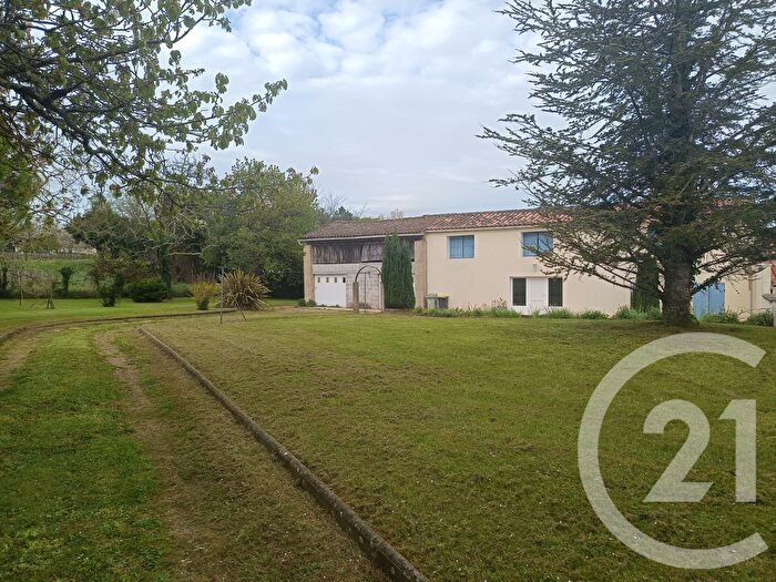 Maison à vendre - Chenac-Saint-Seurin-dUzet - 5 pièces - 3 chambres