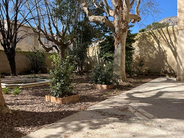 Zone Pietonne, Avignon : Appartement 2 pièces à louer