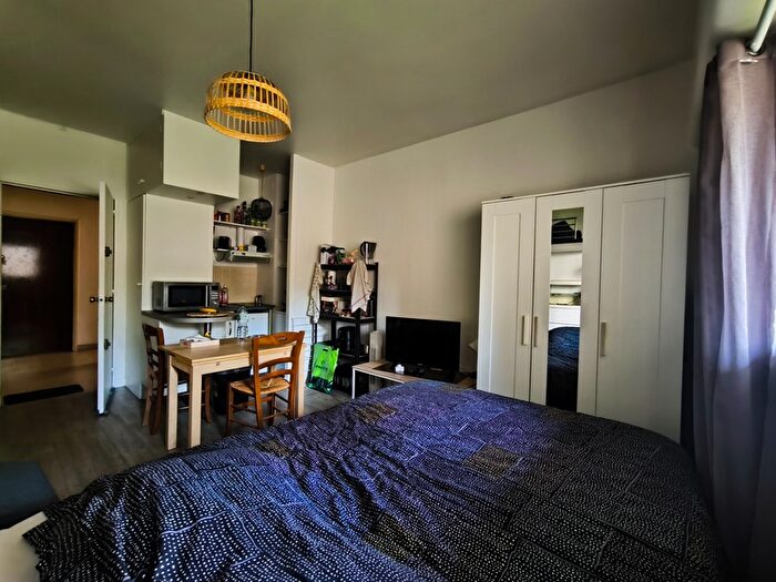 Appartement à vendre - Rueil-Malmaison, Coeur de Ville - 1 pièce