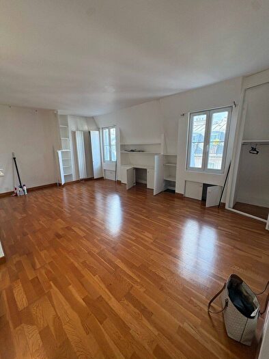 Appartement à louer - Saint Merri, Paris ème arrondissement - 1 pièce