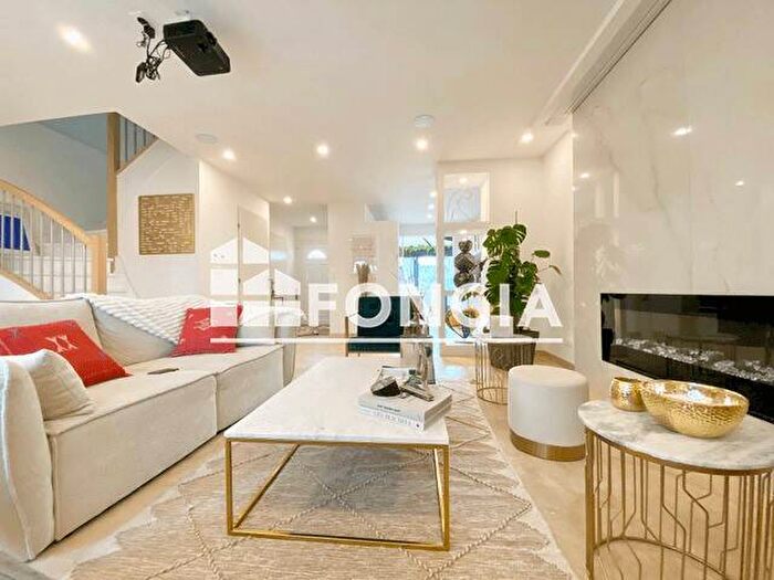 Maison à louer - Étrembières - 5 pièces - 4 chambres