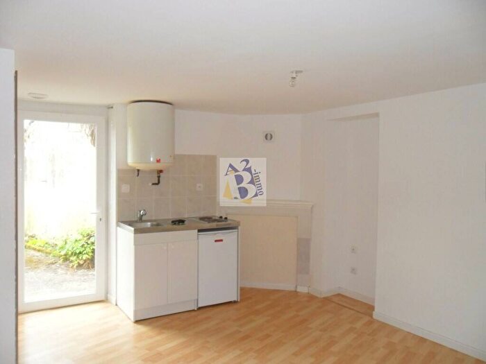 Appartement 1 pièce à Foch, Ruelle-sur-Touvre, à louer