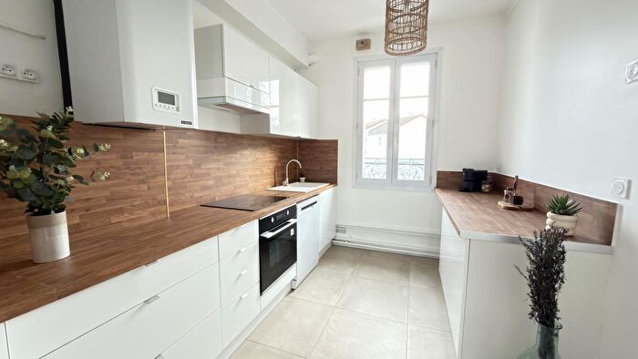 Appartement à vendre - Poissy, Les Capucines - 4 pièces - 3 chambres