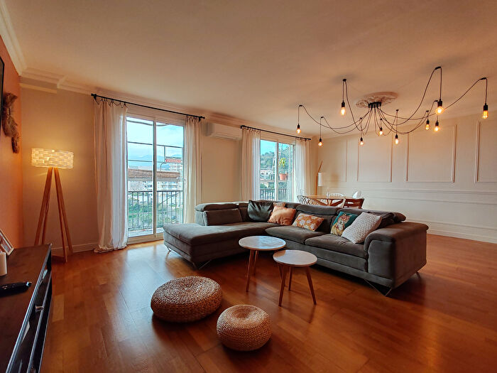 Appartement à vendre - Bastia, Lupino - 3 pièces - 2 chambres