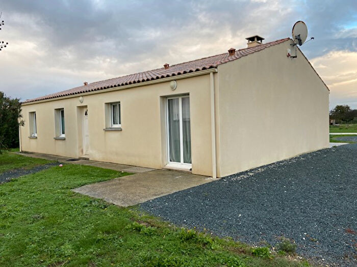Maison 5 pièces à vendre à Pons